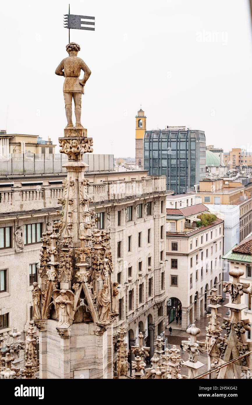 Man stone statue milan hi-res stock photography and images - Alamy
