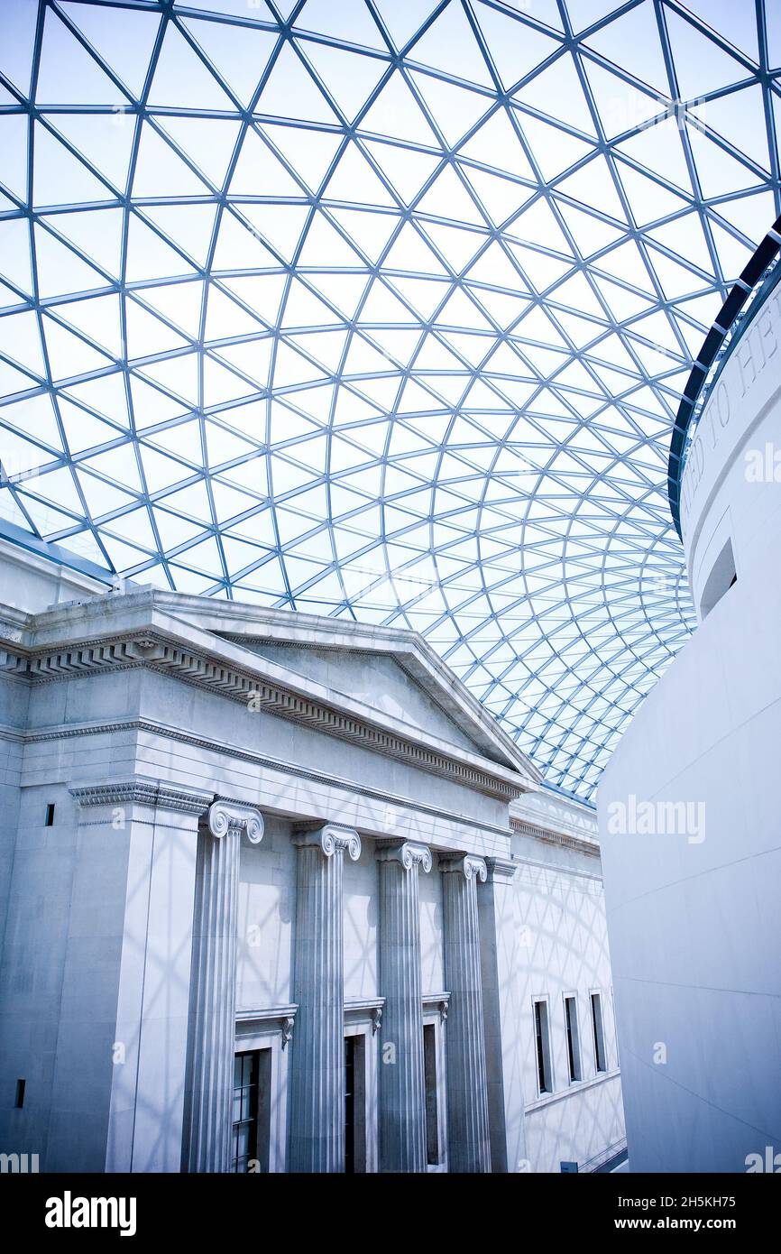 The british museum building hi-res stock photography and images - Alamy