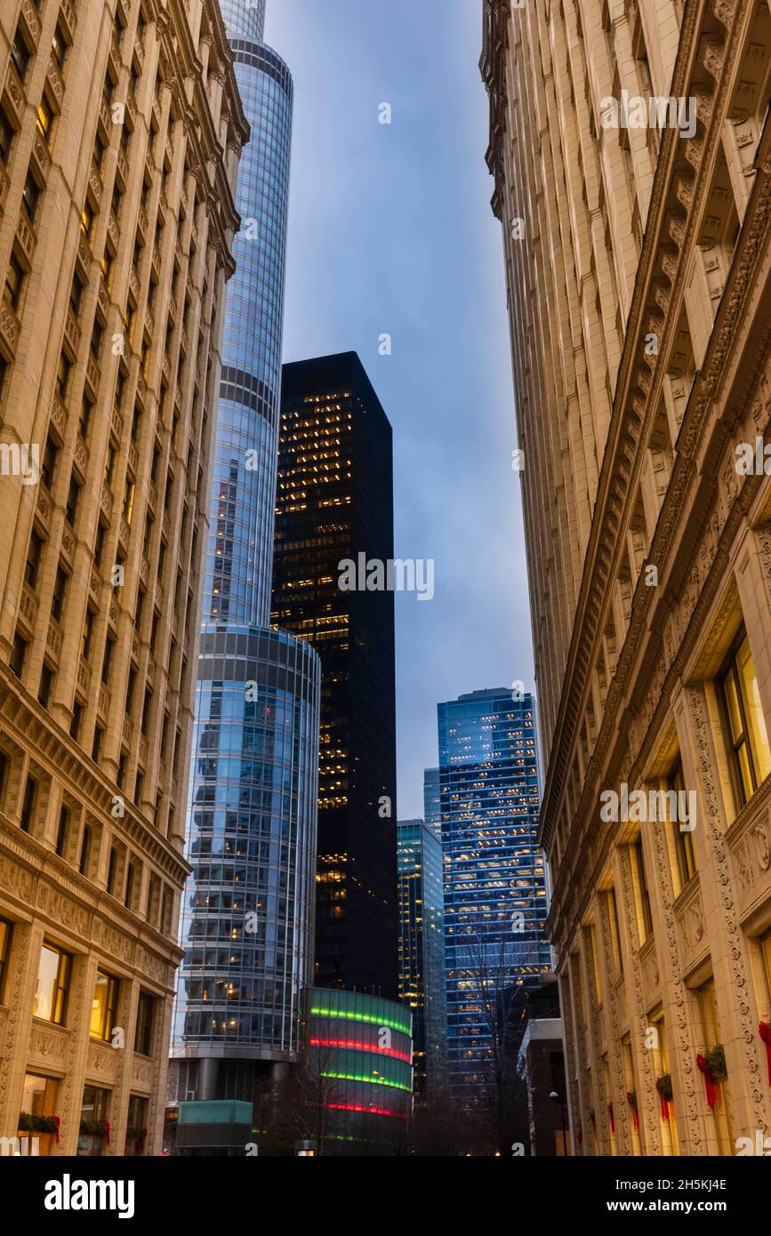 Cityscape image chicago downtown hi-res stock photography and images ...