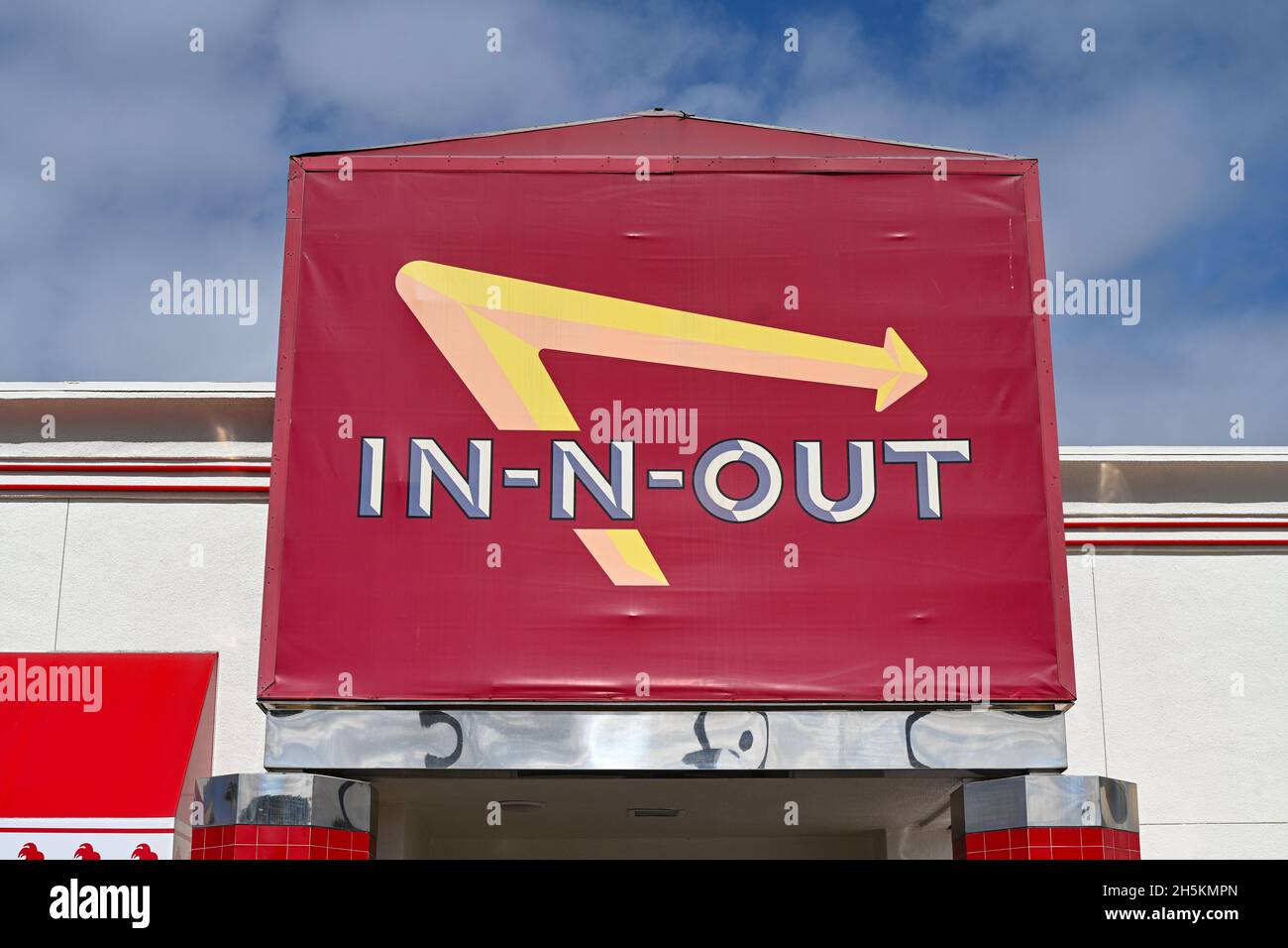 Signage outside an In-N-Out Burger restaurant in Los Angeles ...
