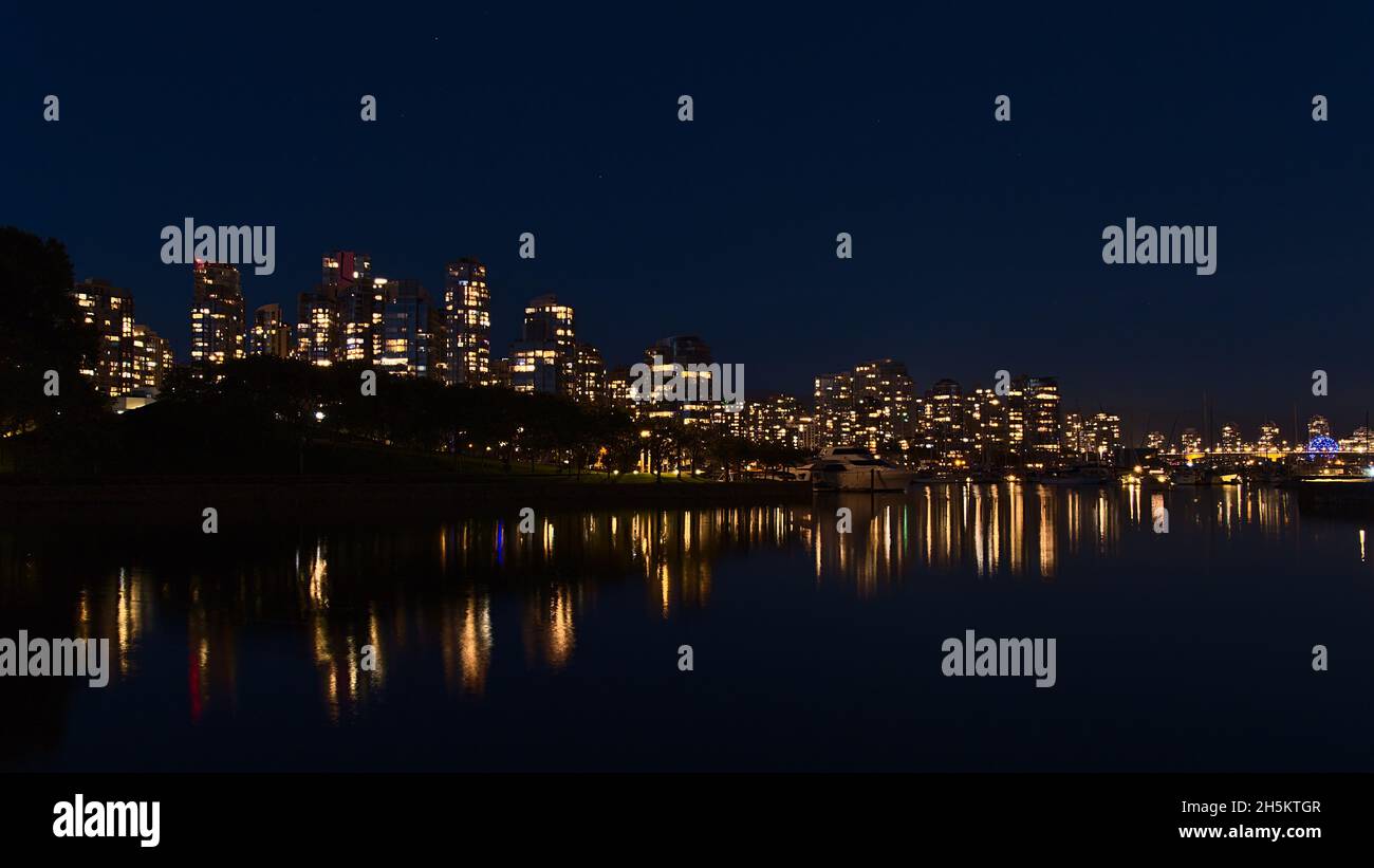 Stunning night view of False Creek bay in the downtown of Vancouver ...