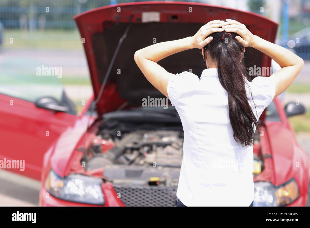 Repair Woman Sad Hi Res Stock Photography And Images Alamy