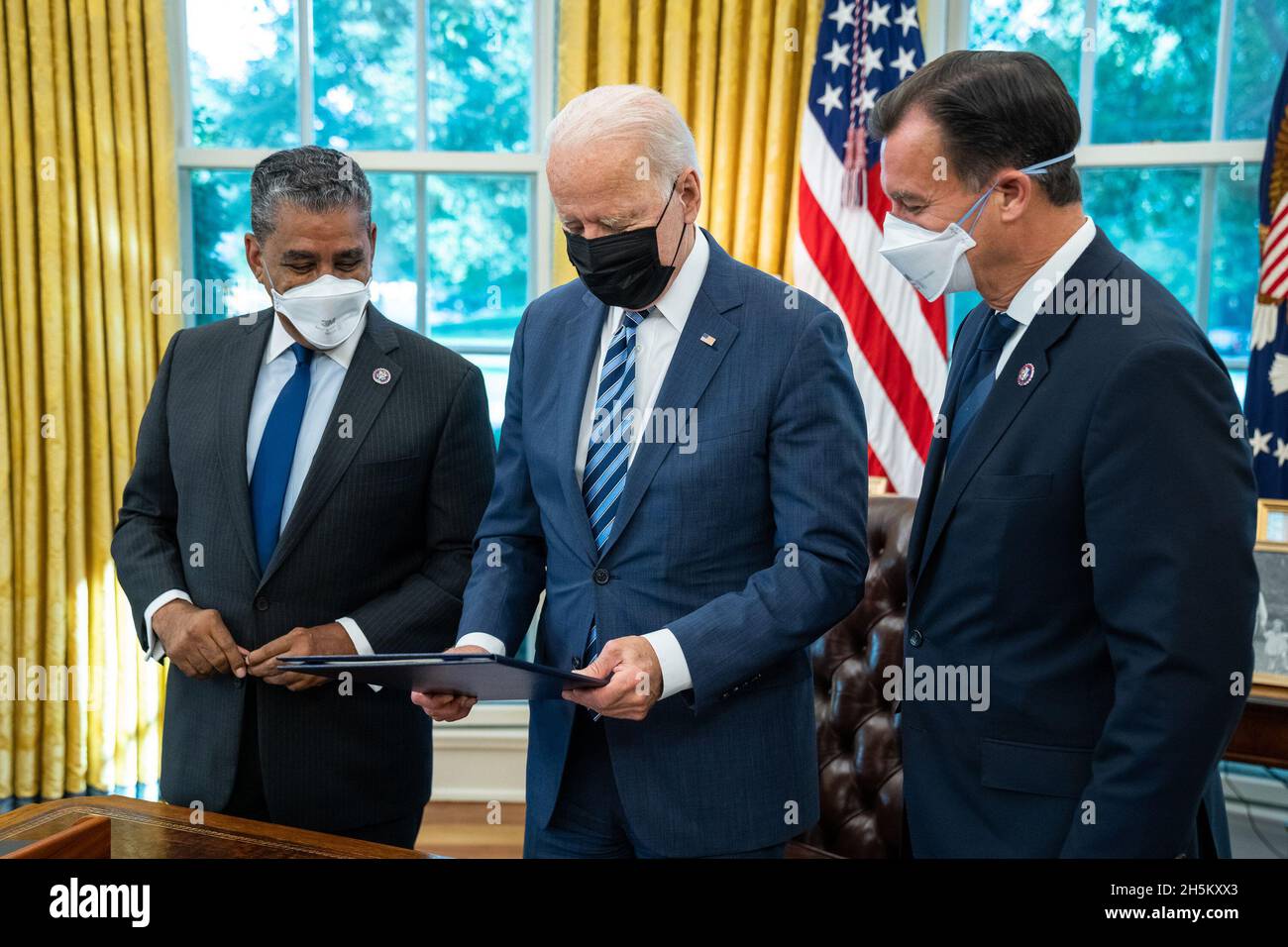 Joe suozzi hi-res stock photography and images - Alamy