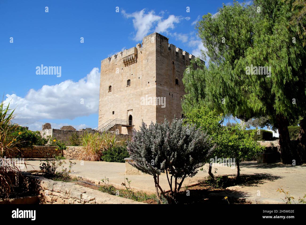 Historical kolossi hi-res stock photography and images - Alamy