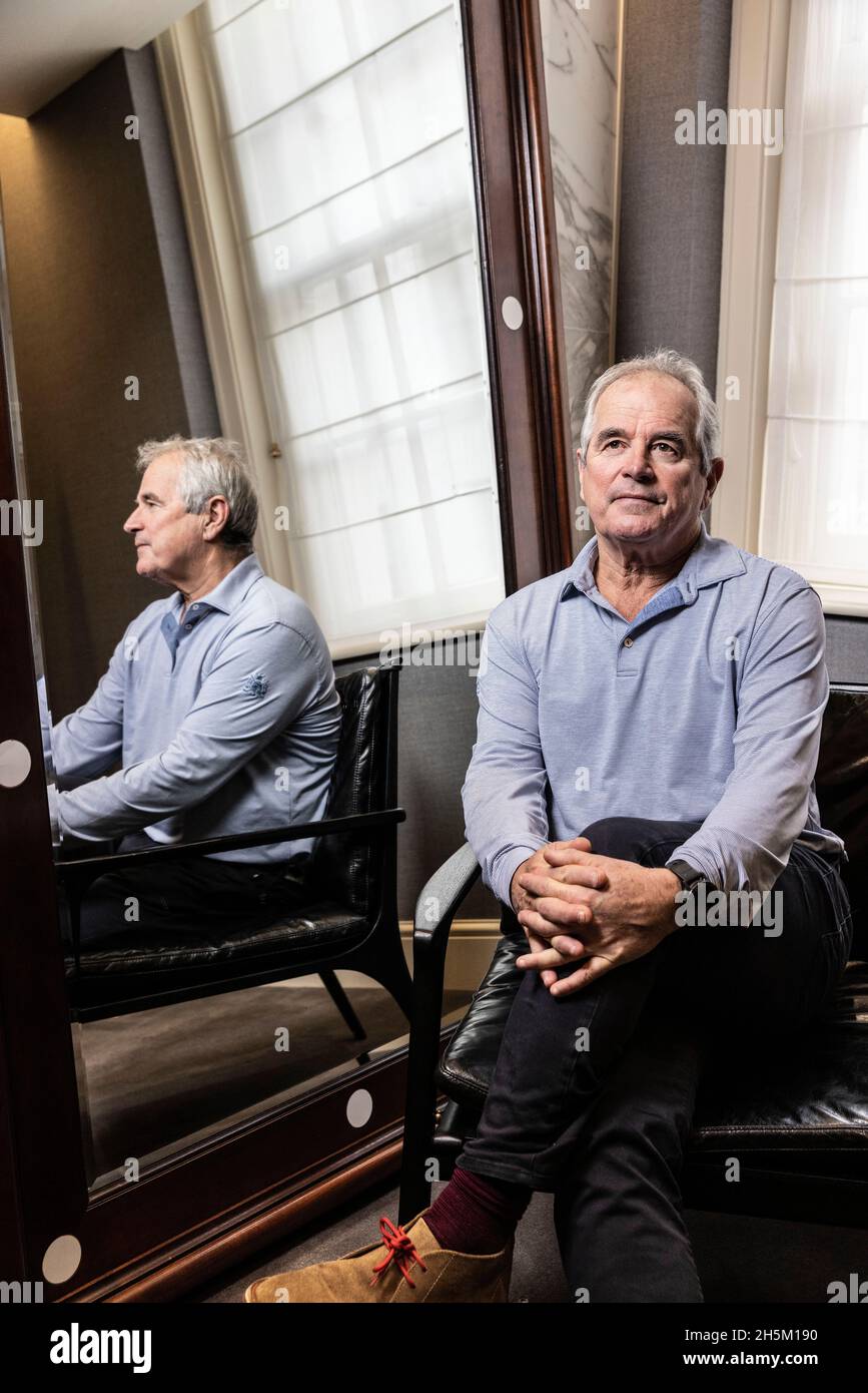 PHOTO:JEFF GILBERT 03rd November 2021 Picture shows Allan Lamb, former ...