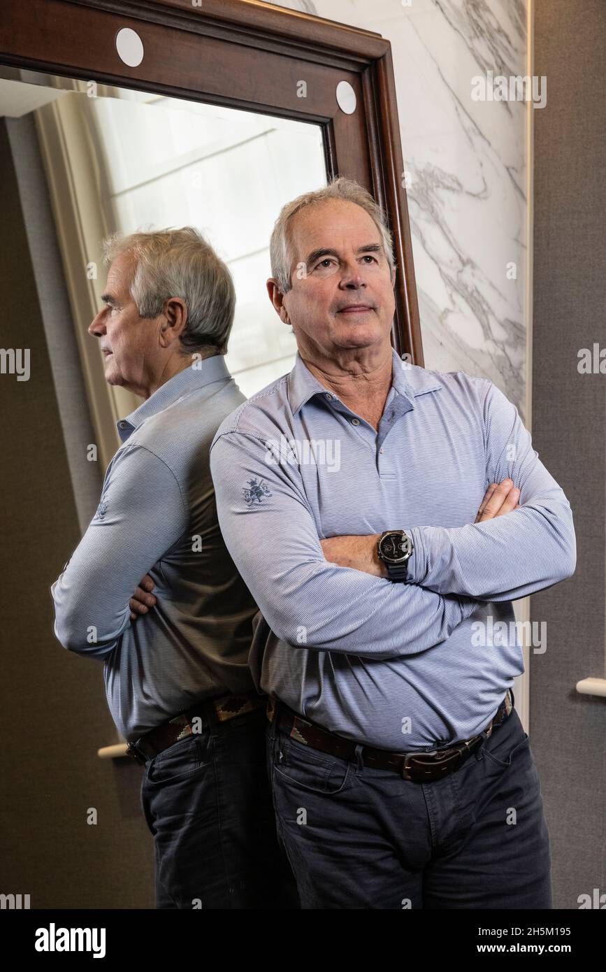 Allan lamb cricketer hi-res stock photography and images - Alamy