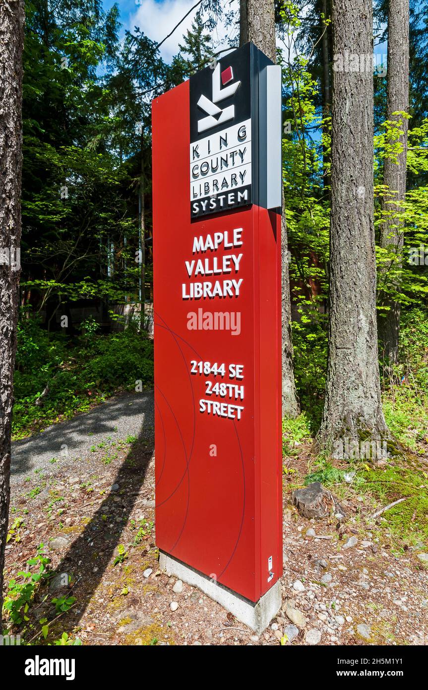 Reddish library hi-res stock photography and images - Alamy