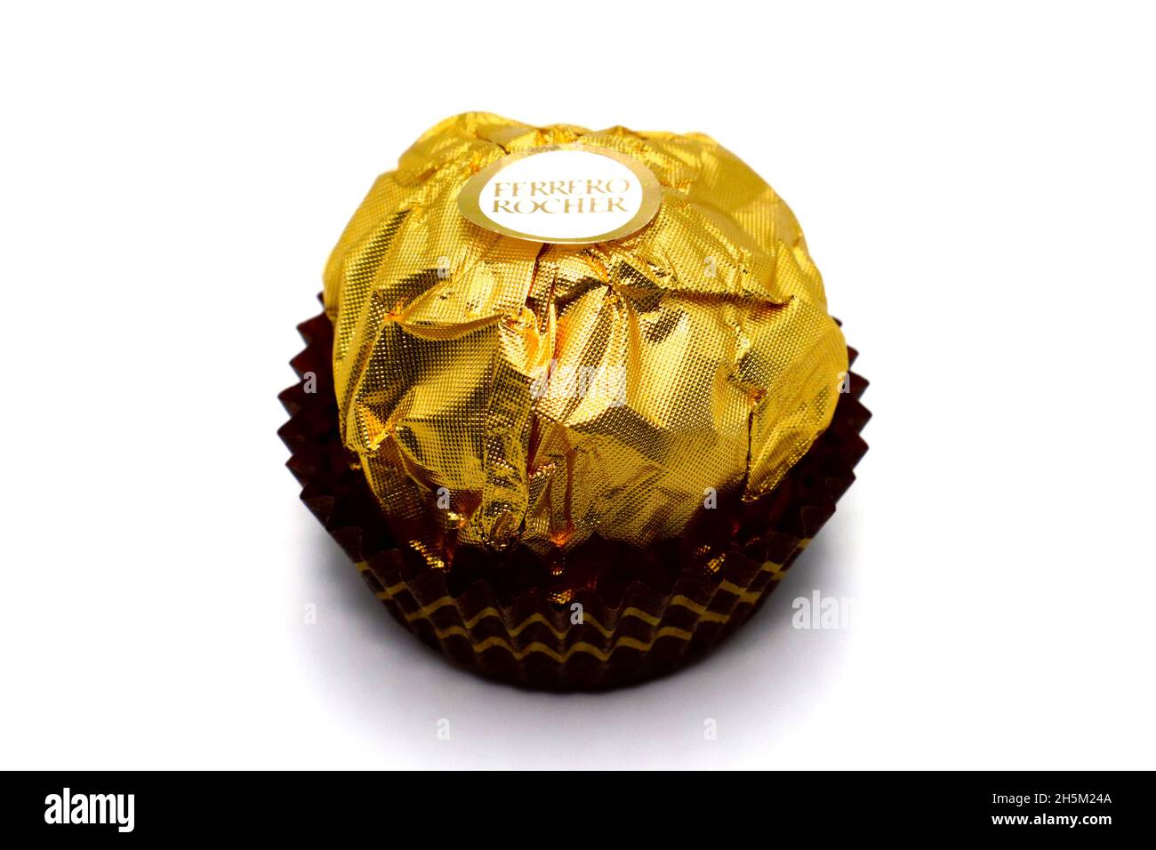 FERRERO ROCHER premium chocolate sweets Stock Photo - Alamy
