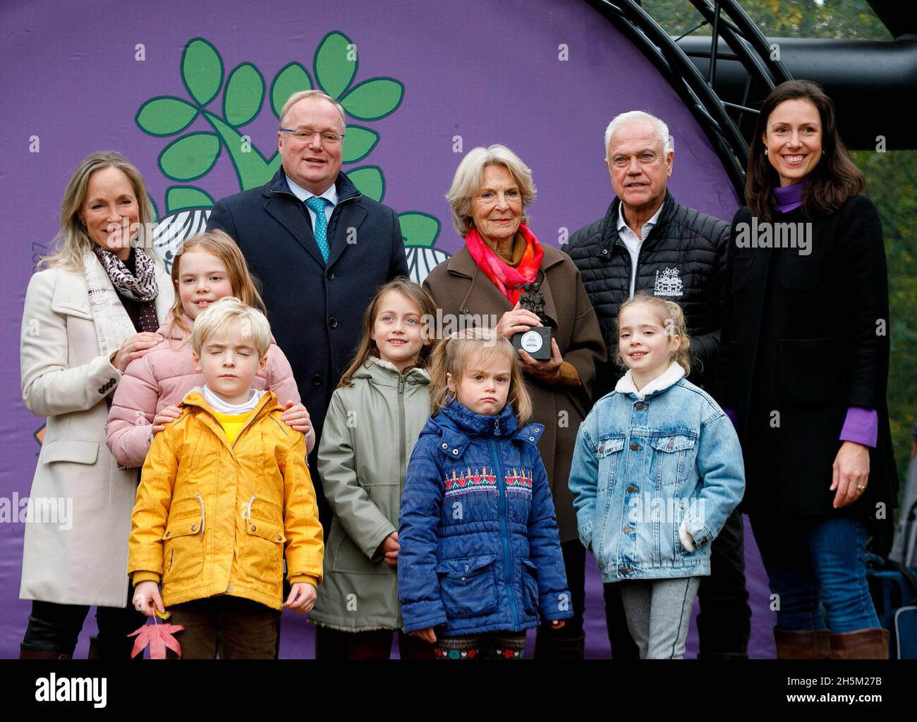 Alphen, Niederlande. 10th Nov, 2021. Princess Irene, Prince Carlos ...