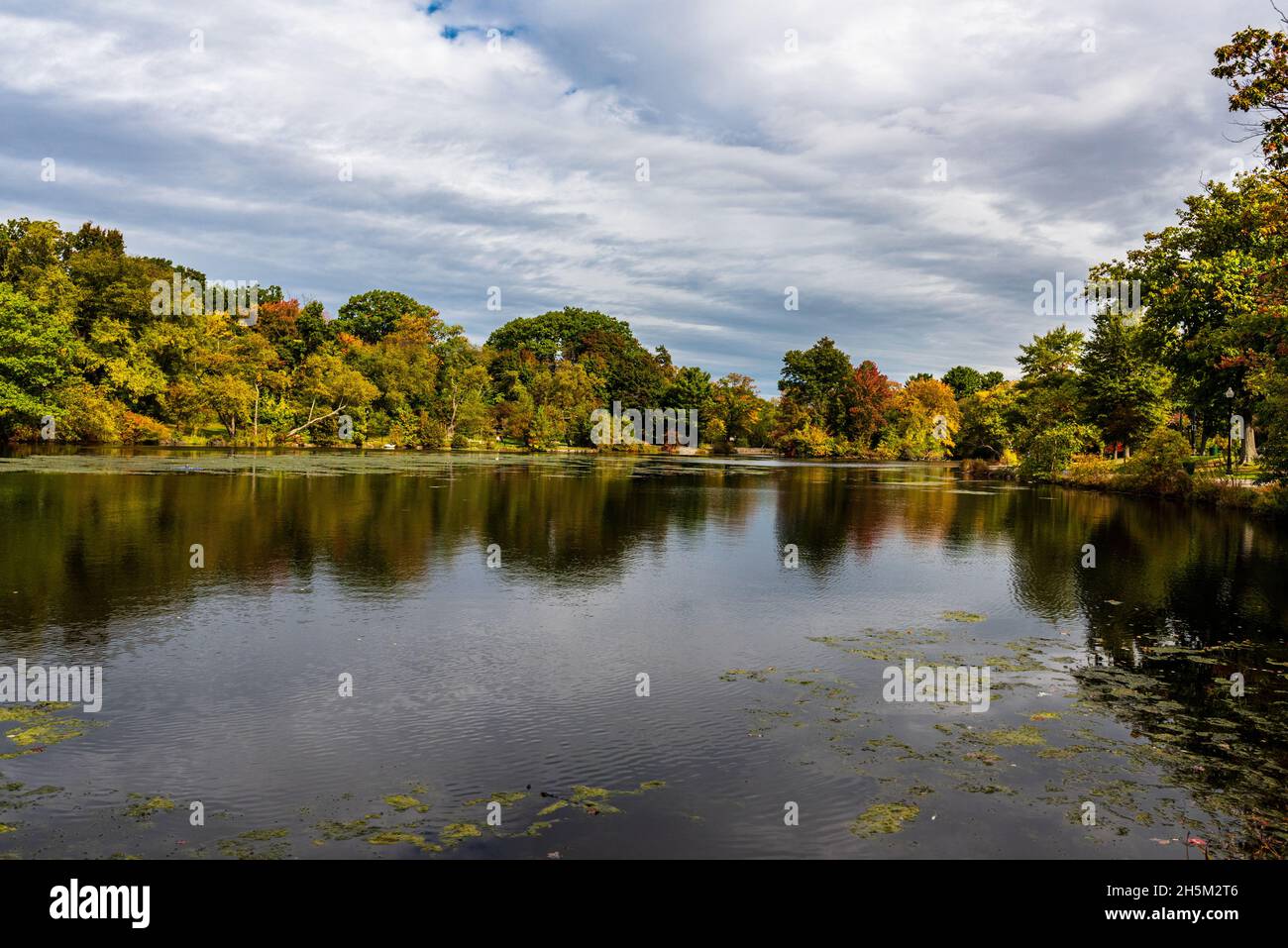 Wide angle photo of Verona Park taken in Autumns as the trees turned ...