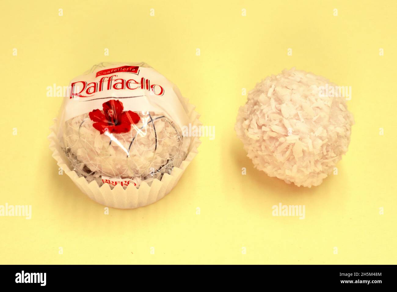 RAFFAELLO FERRERO premium white chocolate sweets with coconut Stock ...