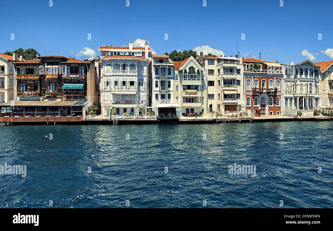 Yenikoy architecture bosporus hi-res stock photography and images - Alamy