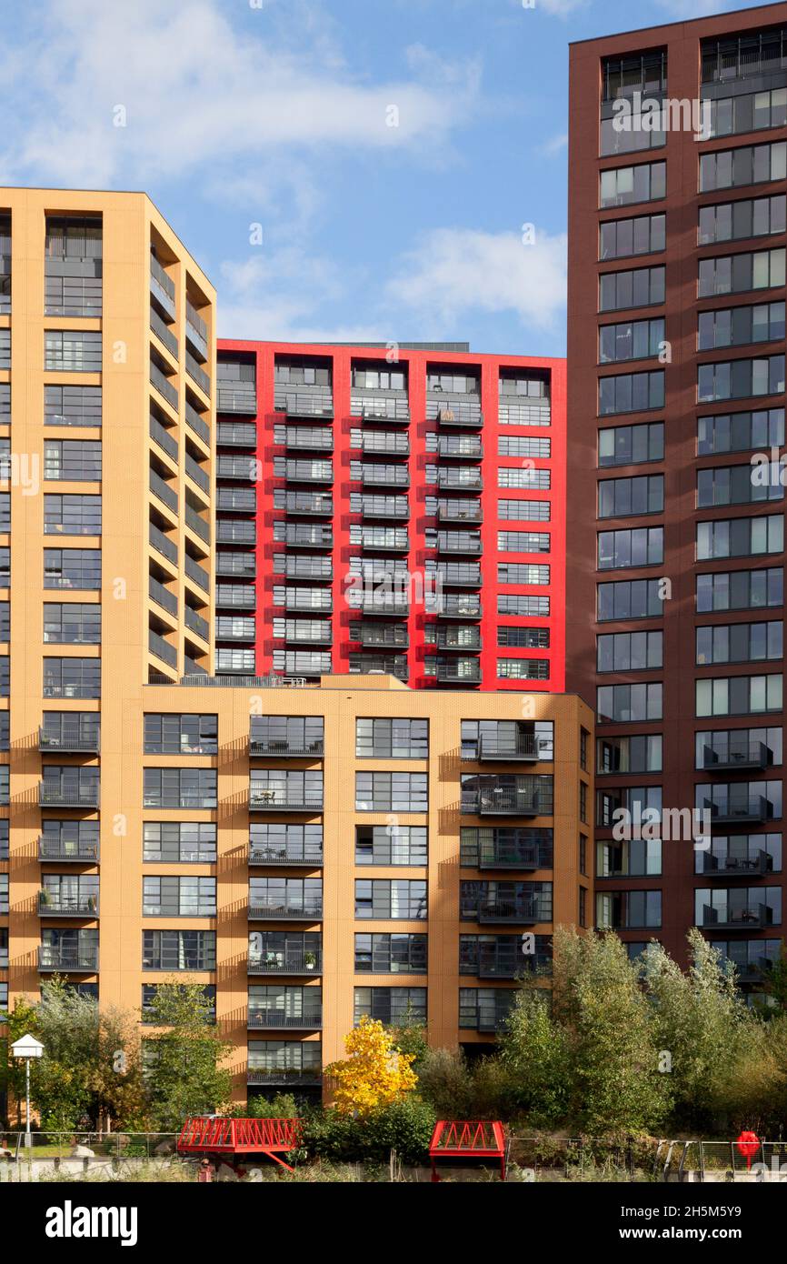 Tower blocks at London City Island, Leamouth Peninsula, London Stock ...