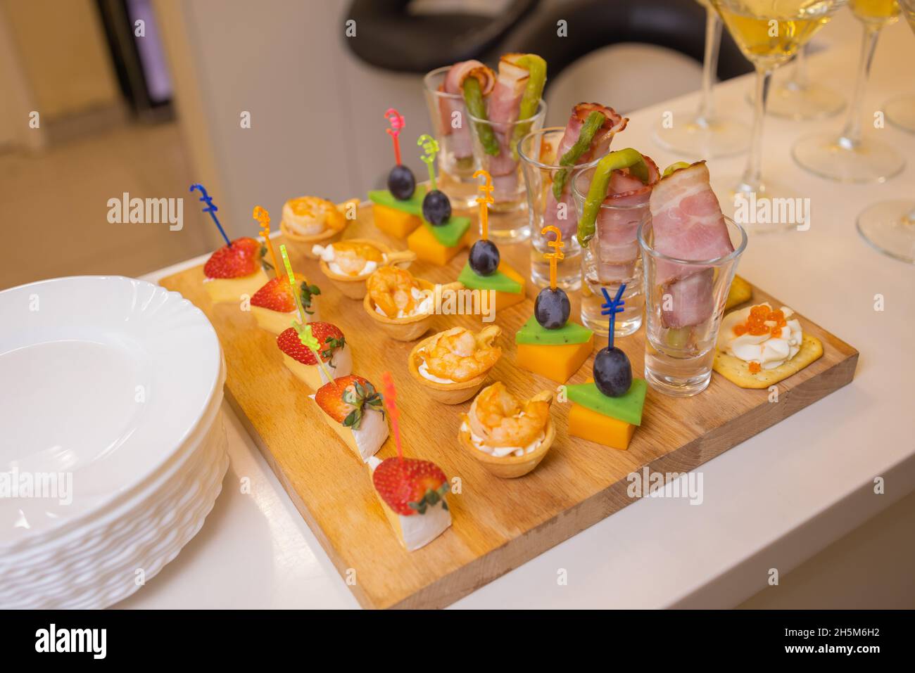Buffet style food in trays - a series of RESTAURANT images Stock Photo ...