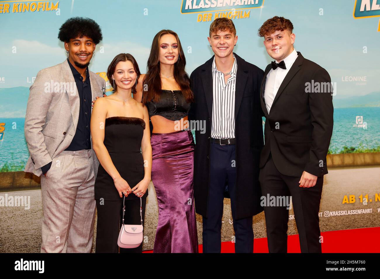 Berlin, Germany. 30th Oct, 2019. Sydney Olando Amoo (l-r), Vivi König ...