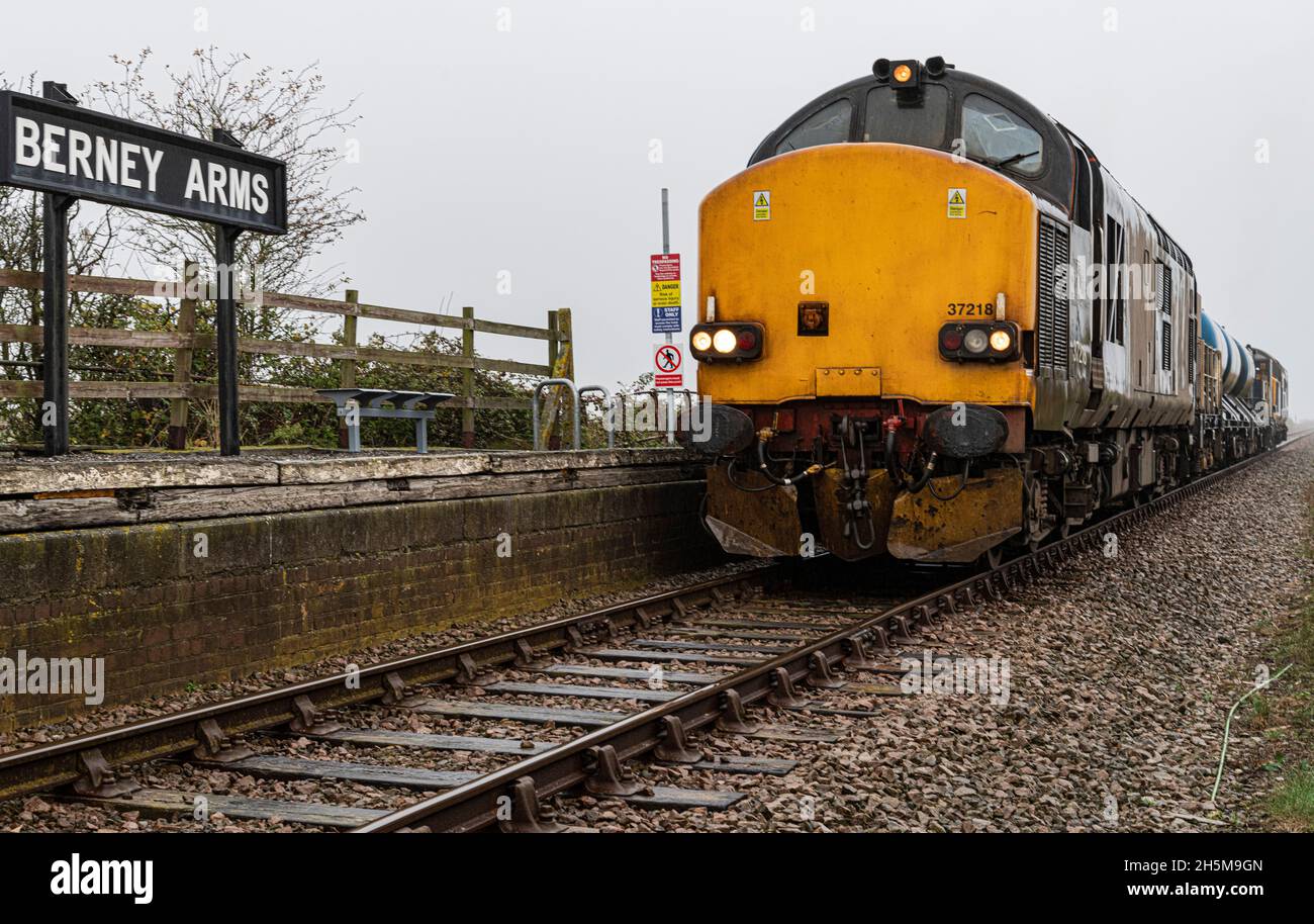 Berney arms railway hi-res stock photography and images - Alamy