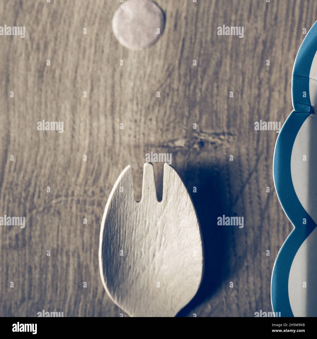 Spoon decoration hi-res stock photography and images - Alamy