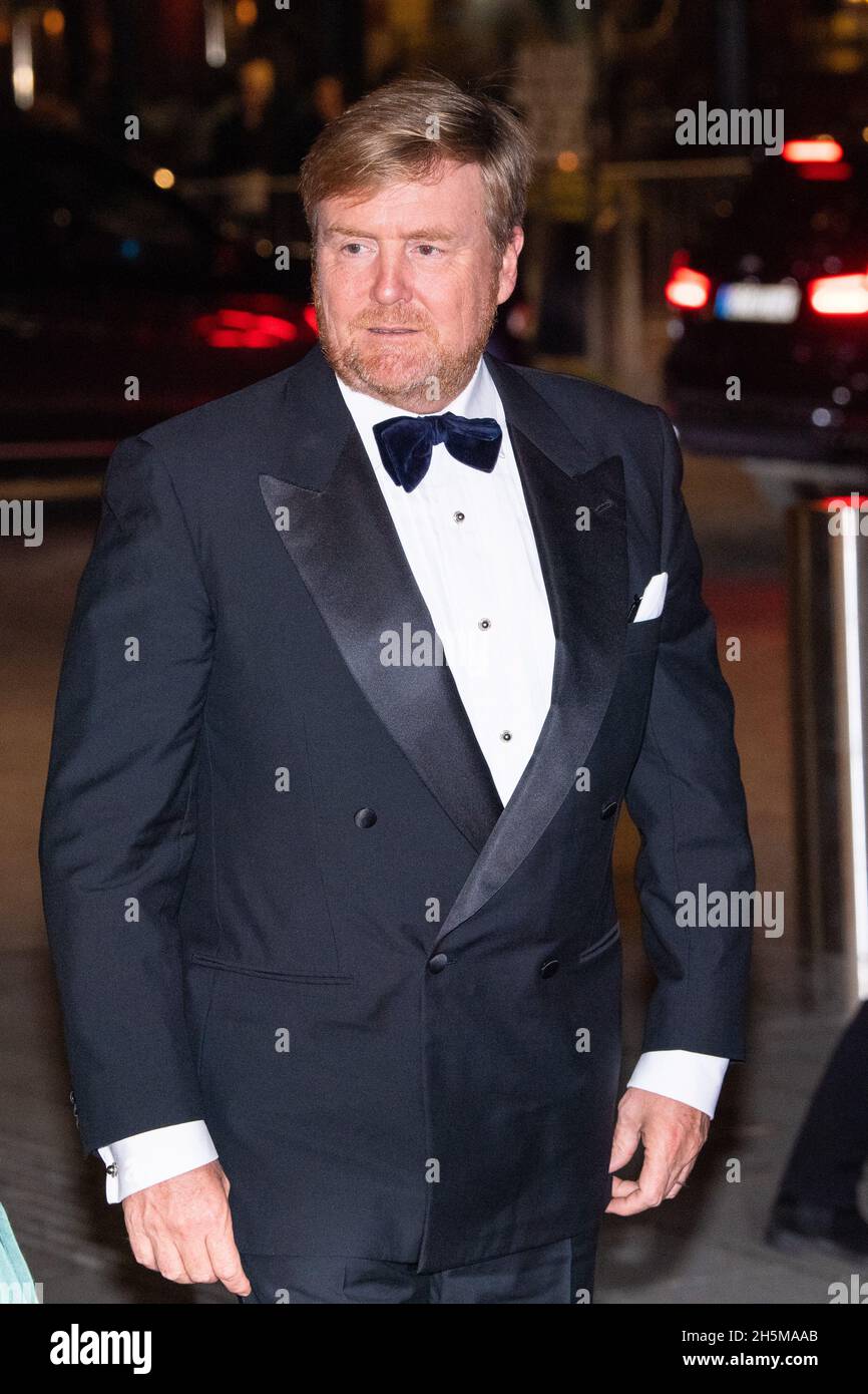 King Willem-Alexander of the Netherlands during Counter performance at ...