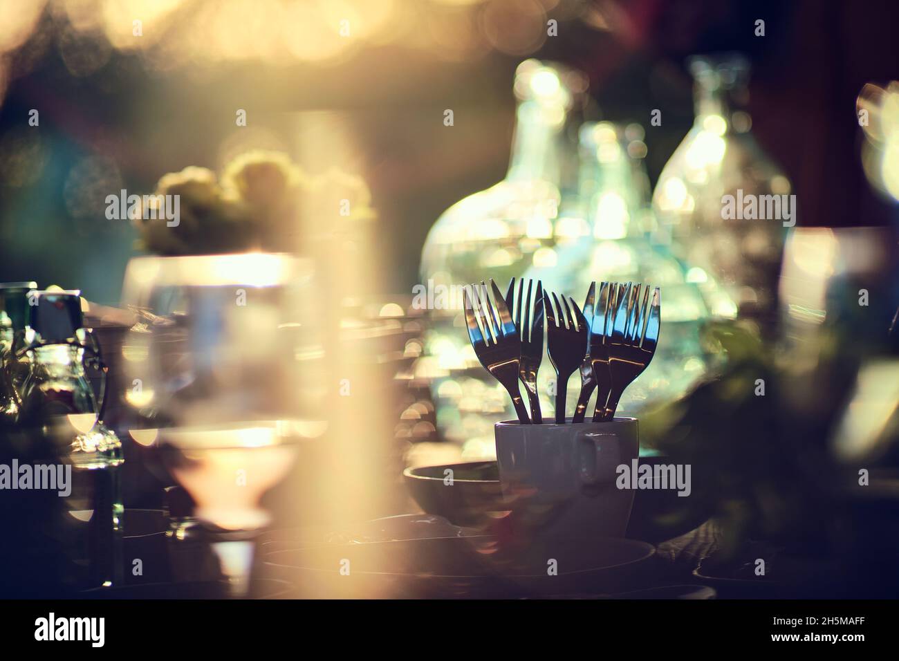 Cutlery sun hi-res stock photography and images - Alamy