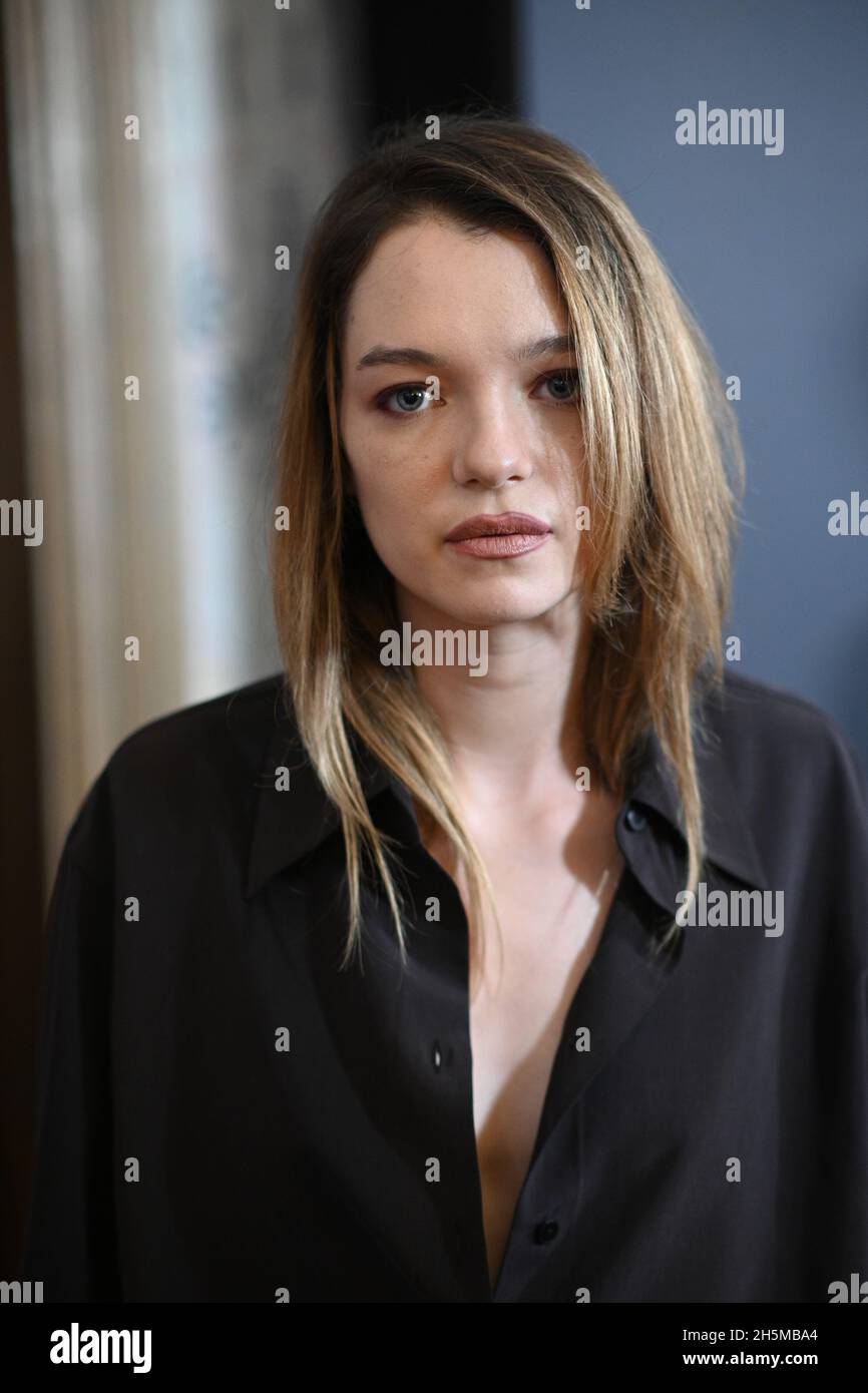 London Uk 10th Nov 2021 Esmé Creed Miles Attended The Amazon And Imdb Tv Host An Exclusive