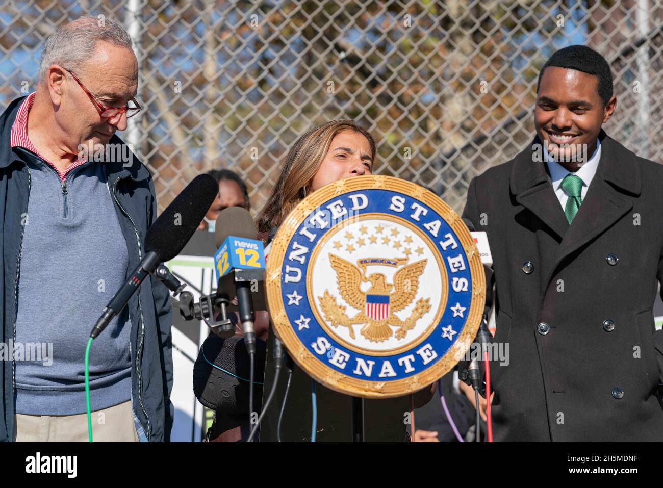 Ritchie torres cross bronx expressway hi-res stock photography and ...