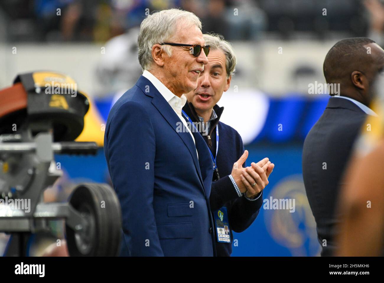 Stan kroenke rams hi-res stock photography and images - Alamy