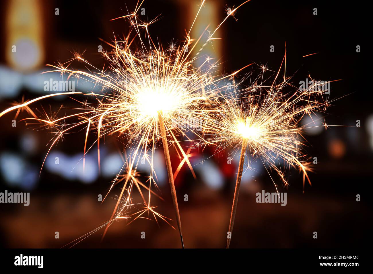 Burning christmas sparklers hi-res stock photography and images - Alamy