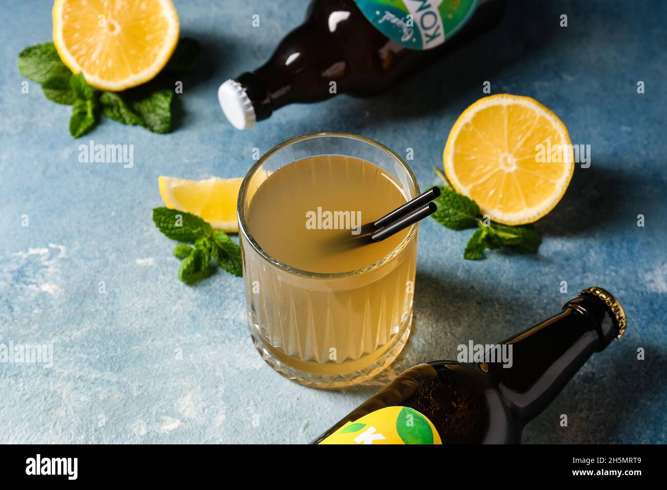 Bottles of kombucha hi-res stock photography and images - Alamy