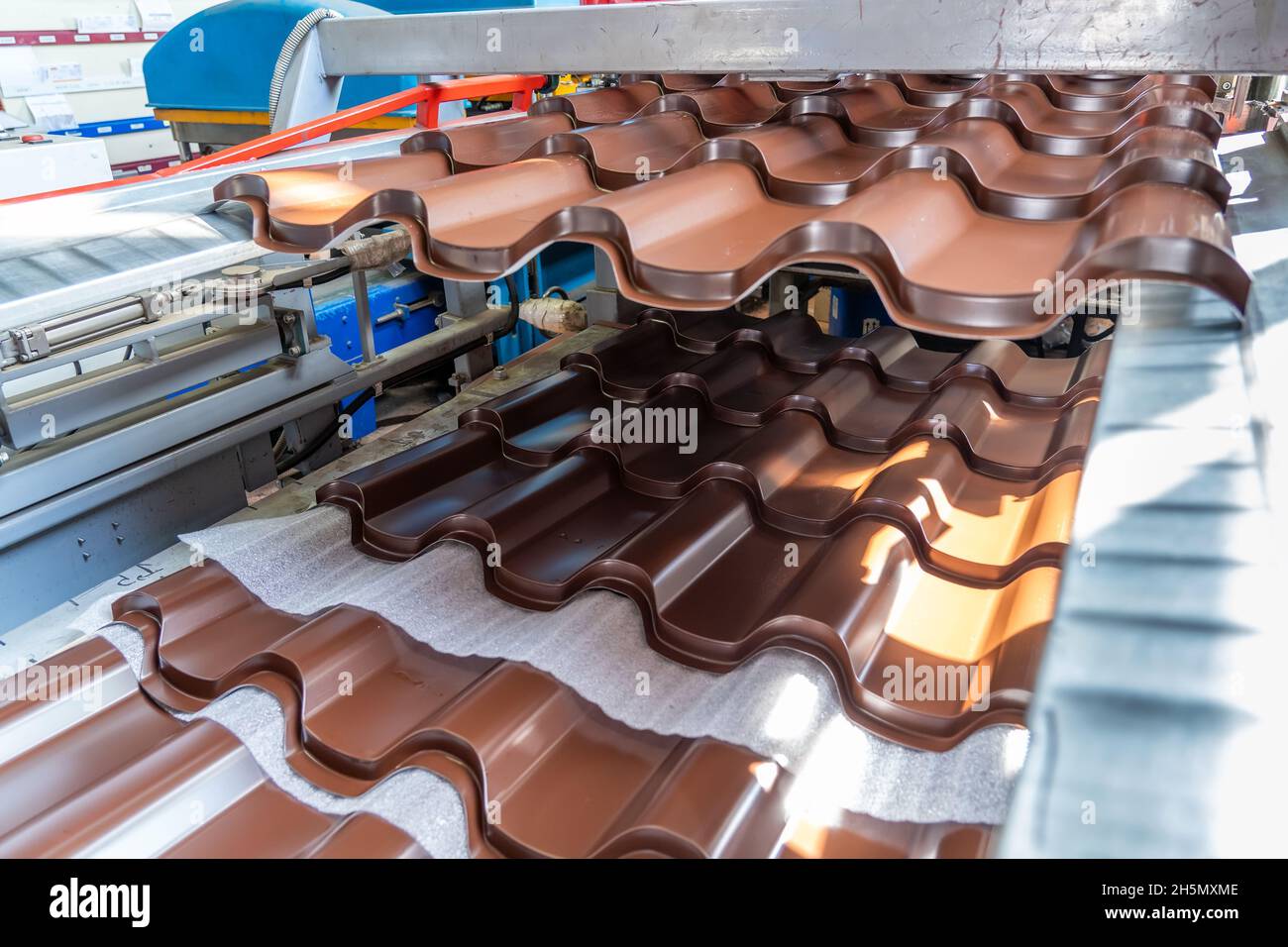 Forming process hi-res stock photography and images - Alamy