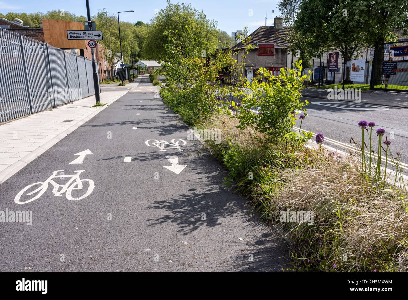 Cycleway bristol hi-res stock photography and images - Alamy