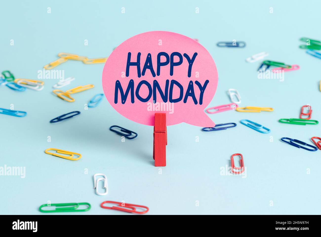 Text showing inspiration Happy Monday. Business overview telling that ...