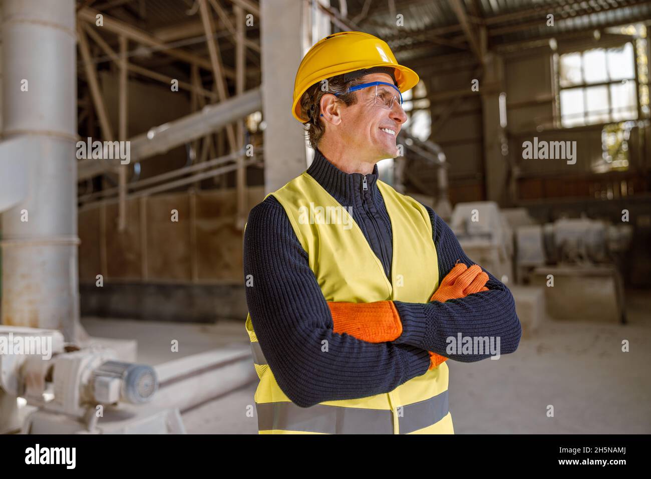 Industrial worker male hi-res stock photography and images - Alamy