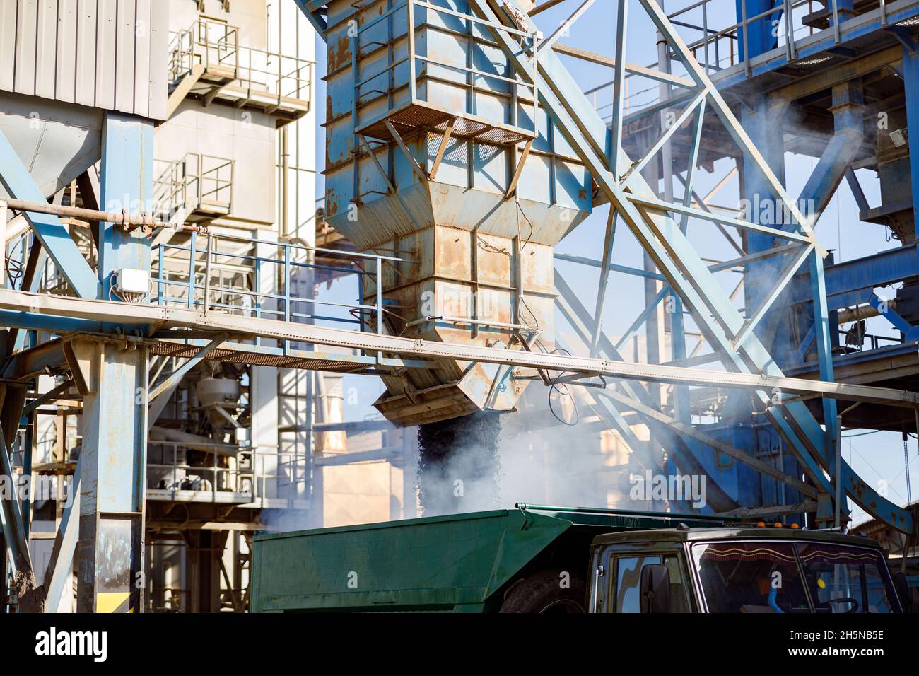 Production plant with industrial facilities and vehicle Stock Photo - Alamy