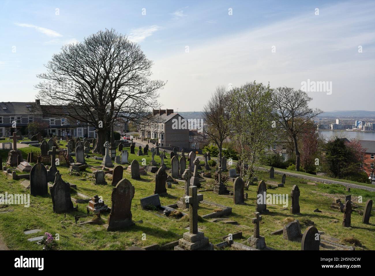 St augustines church in penarth hi-res stock photography and images - Alamy