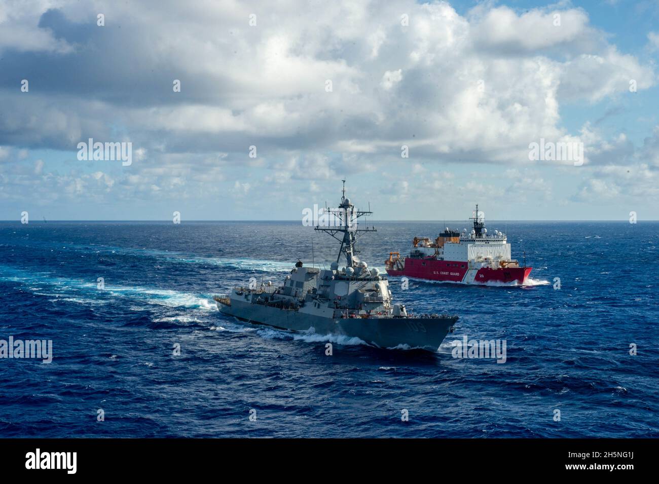 Uscgc healy hi-res stock photography and images - Alamy