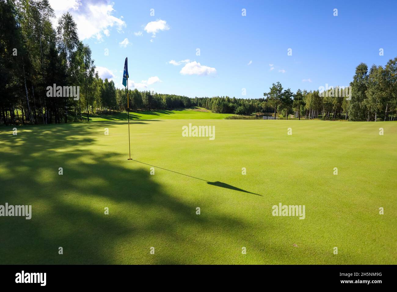 Shadow of golf flag hi-res stock photography and images - Alamy
