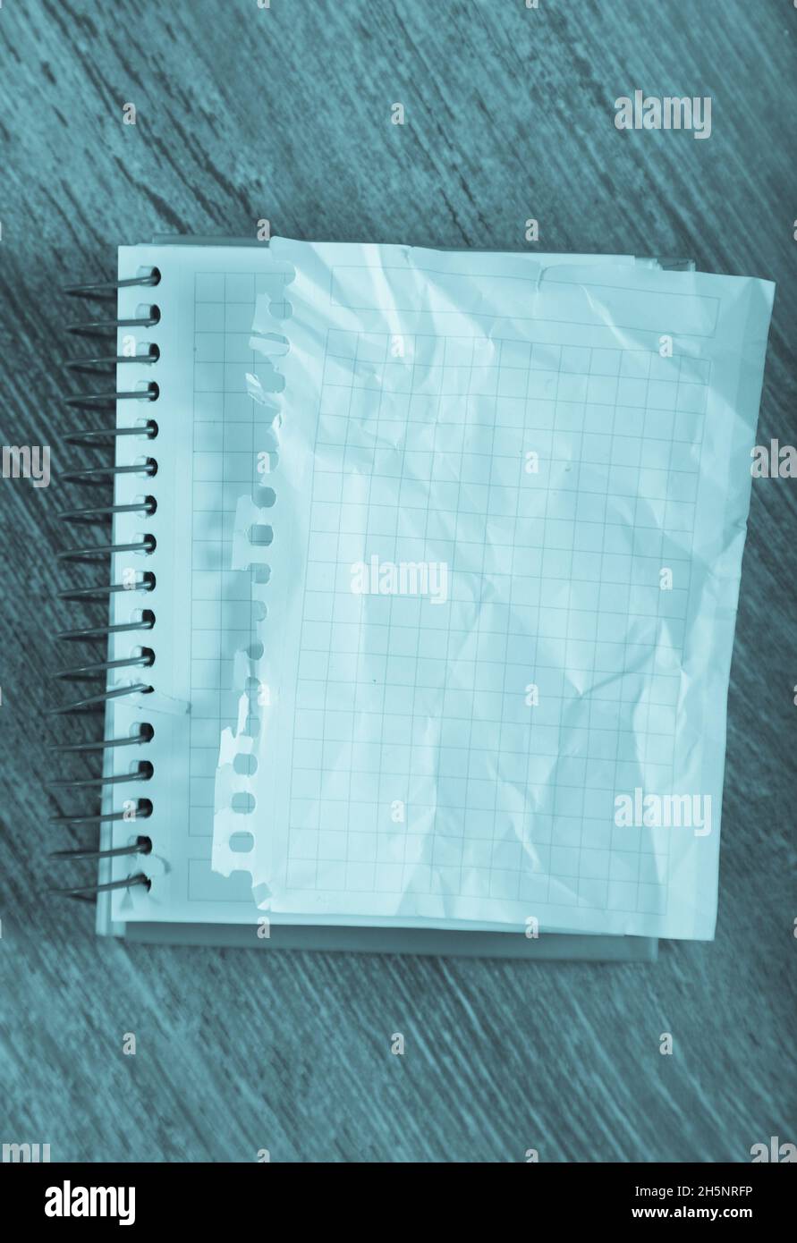 Torn spiral notebook paper hi-res stock photography and images - Alamy