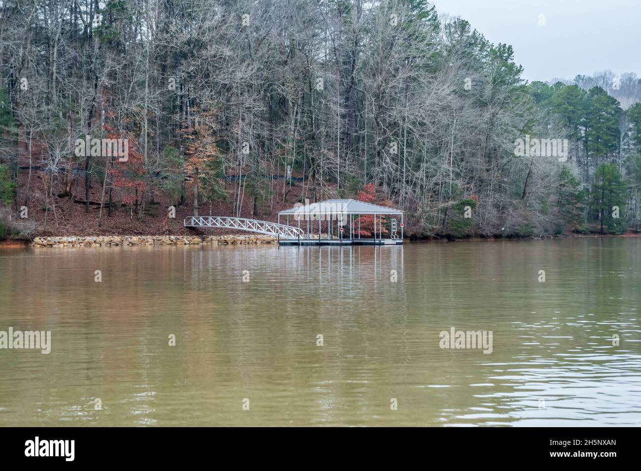 Keowee path hi-res stock photography and images - Alamy