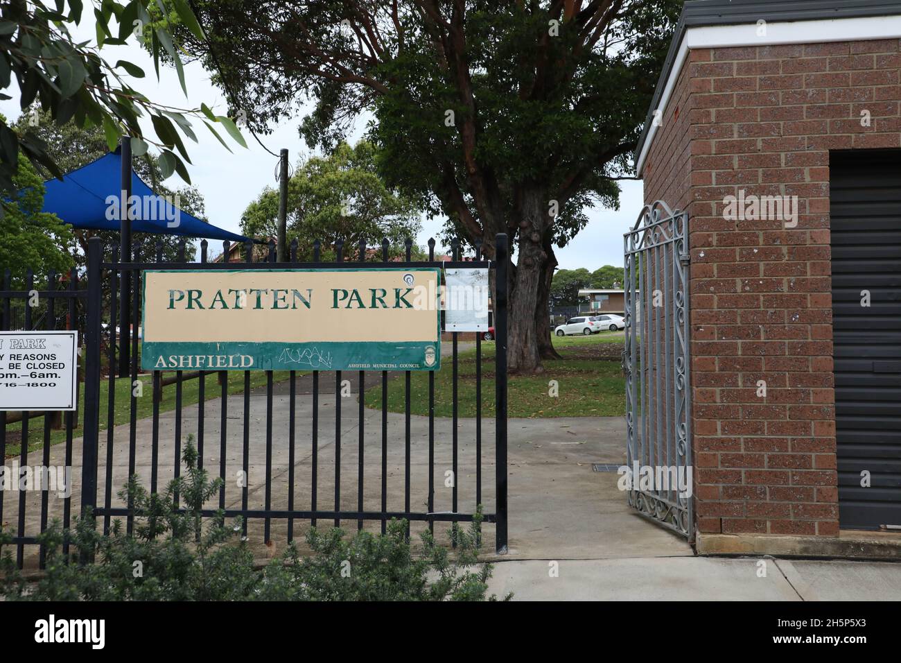 Pratten park hi-res stock photography and images - Alamy