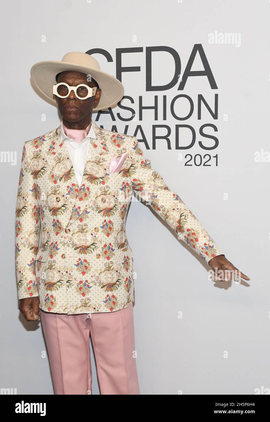 New York, NY, USA. 10th Nov, 2021. Dapper Dan at the 2021 CFDA Fashion ...