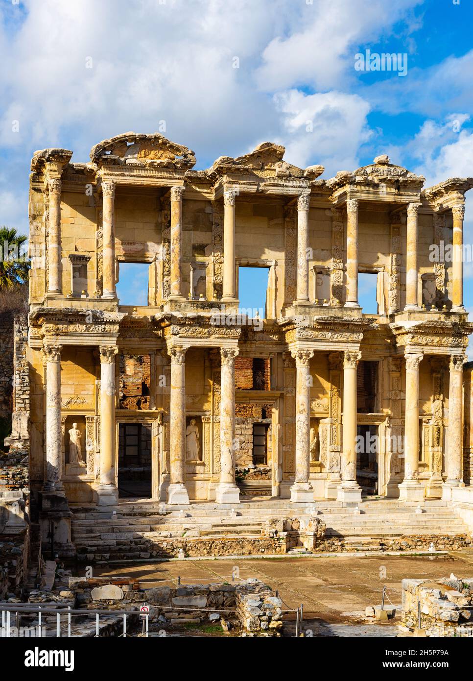Ancient Library of Celsus. Roman building ruins in Ephesus. Turkey ...