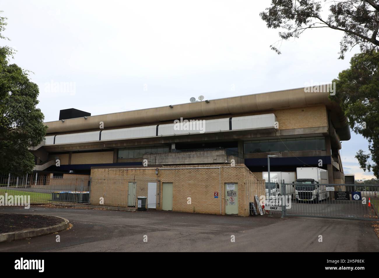 Canterbury park racecourse hi-res stock photography and images - Alamy