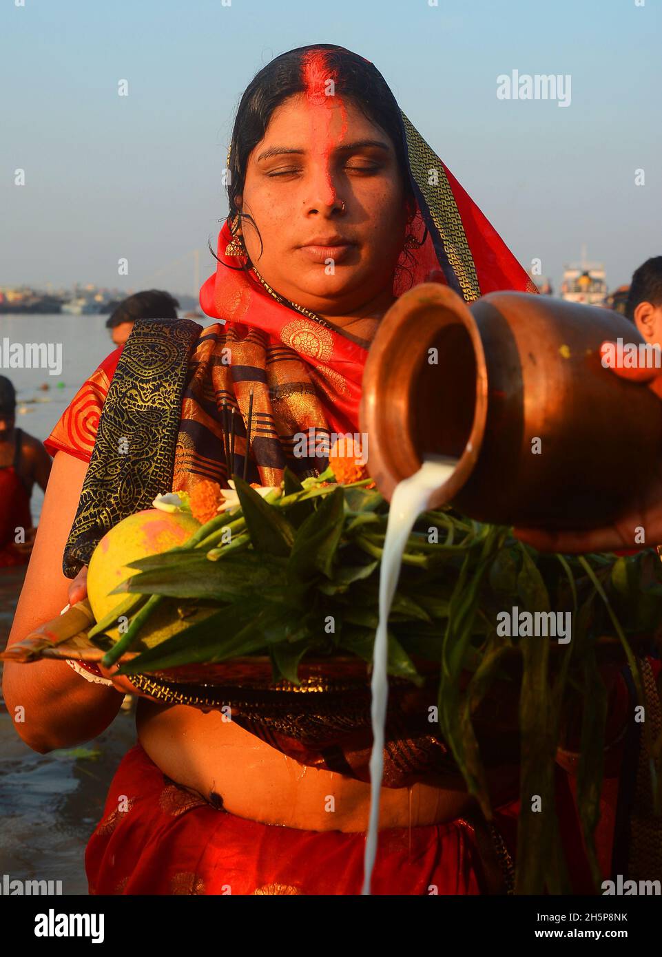Chhat goddess hi-res stock photography and images - Alamy