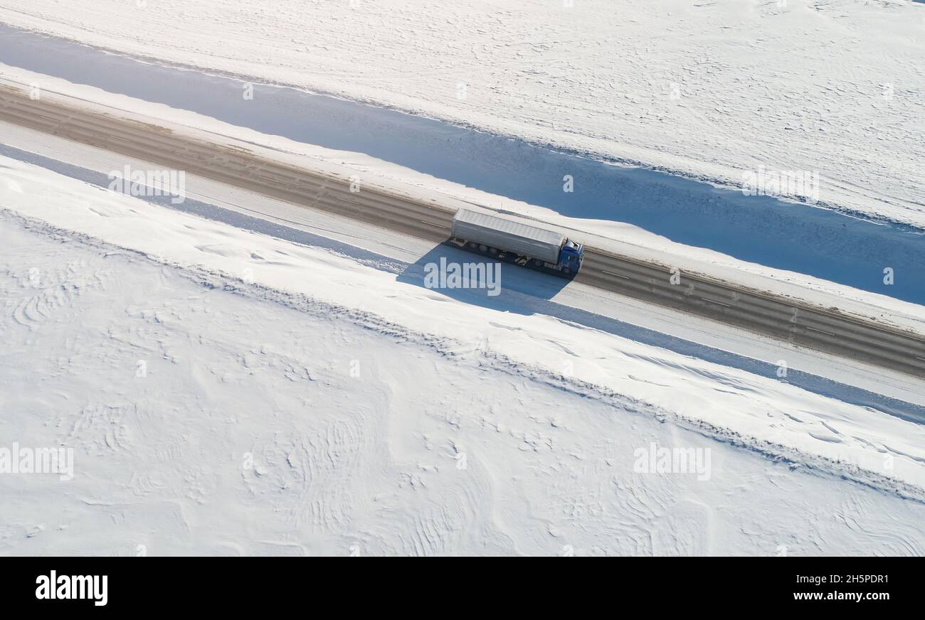 Delivery driver aerial hi-res stock photography and images - Alamy
