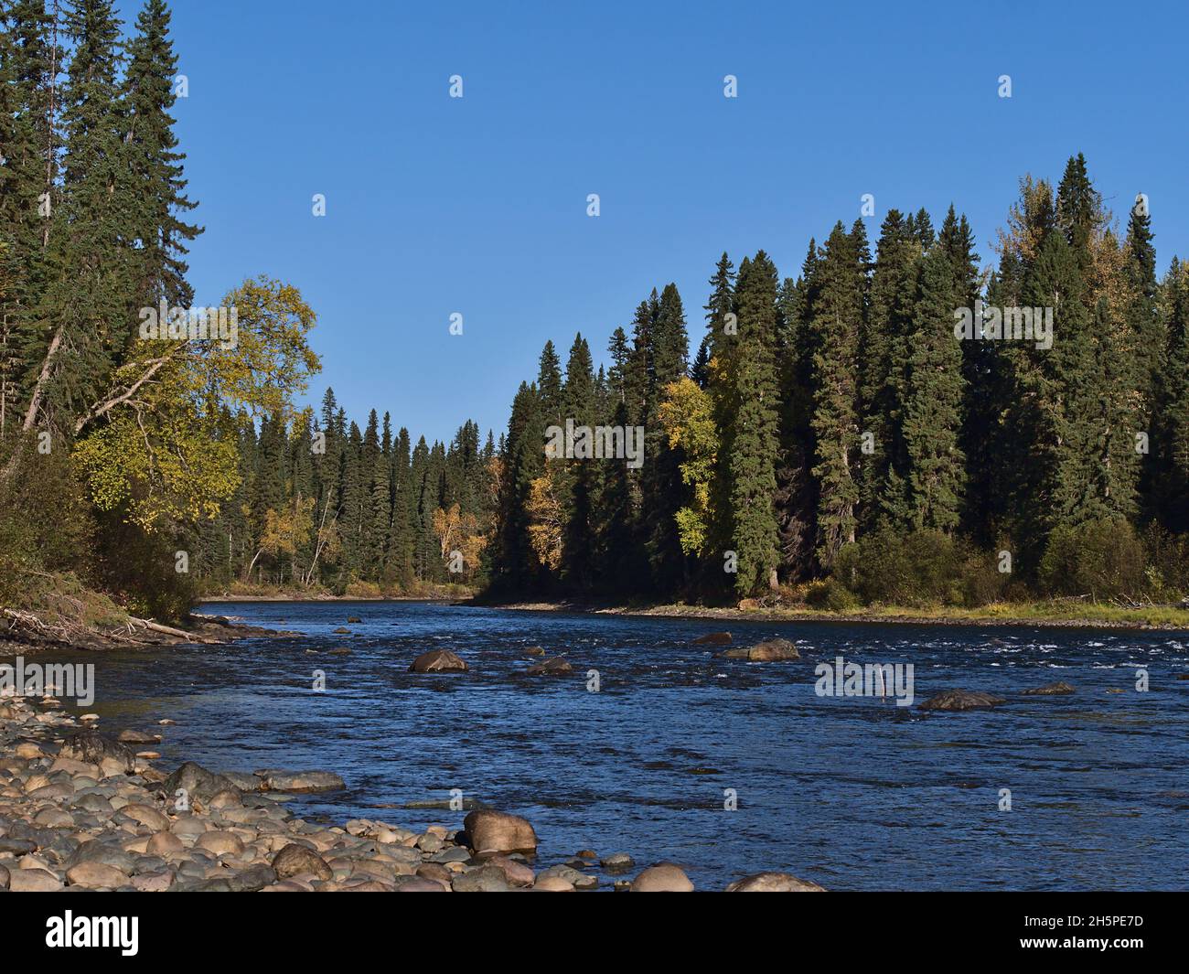 Blue river british columbia hi-res stock photography and images - Alamy