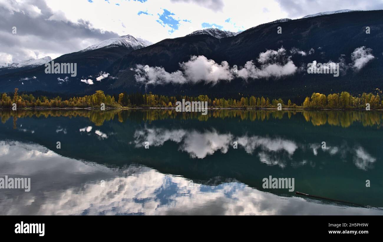 Moose lake hi-res stock photography and images - Alamy