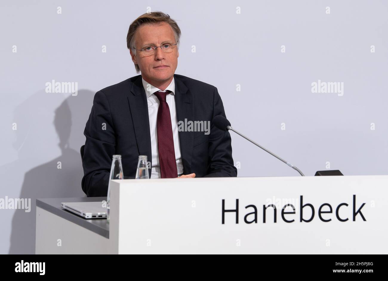 Neubiberg, Germany. 10th Nov, 2021. Jochen Hanebeck, member of the ...