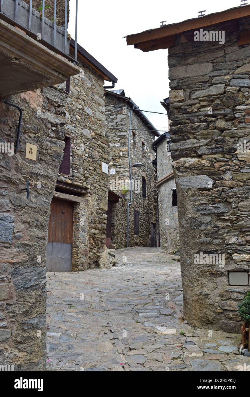 Queralbs pyrenees hi-res stock photography and images - Alamy