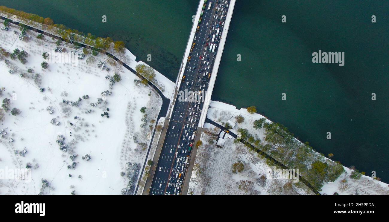 The bridge bridge and the hunhe river hi-res stock photography and ...