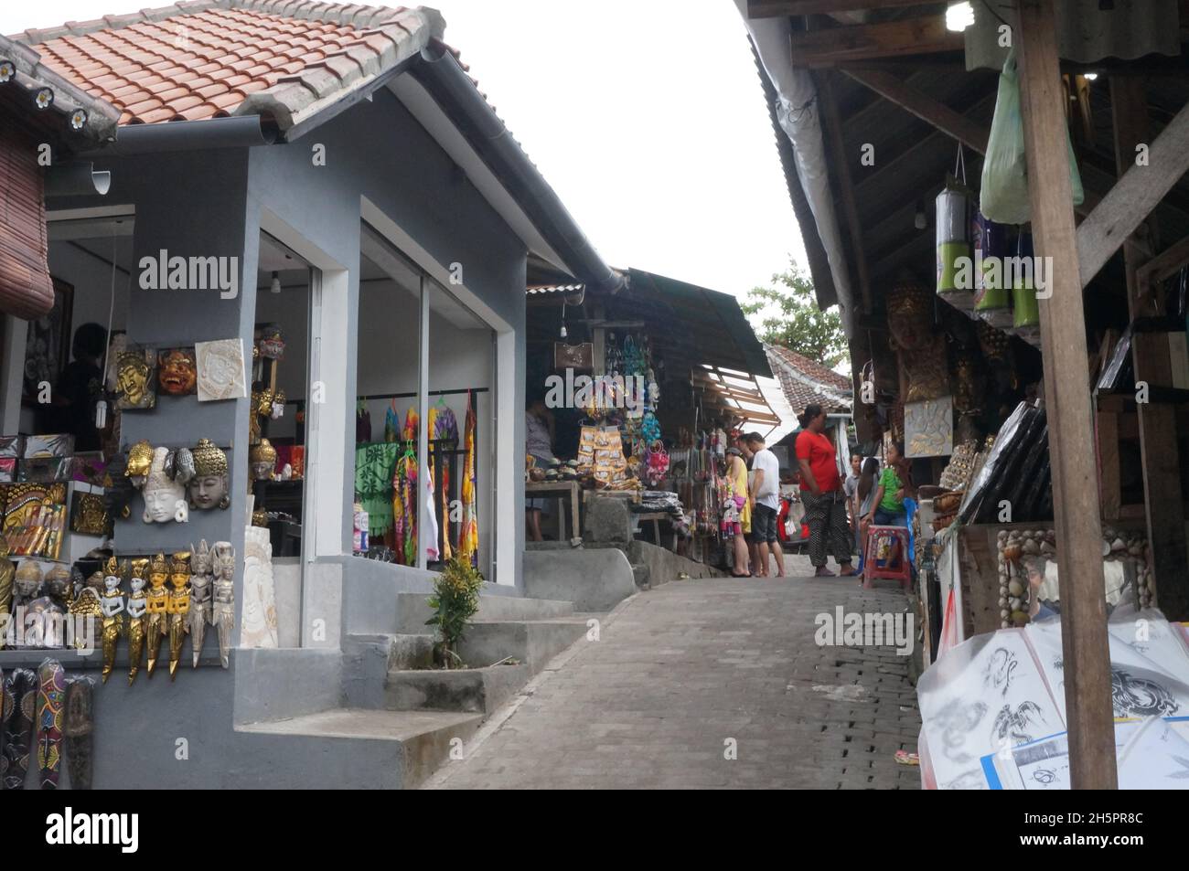 bali shopping street Stock Photo - Alamy